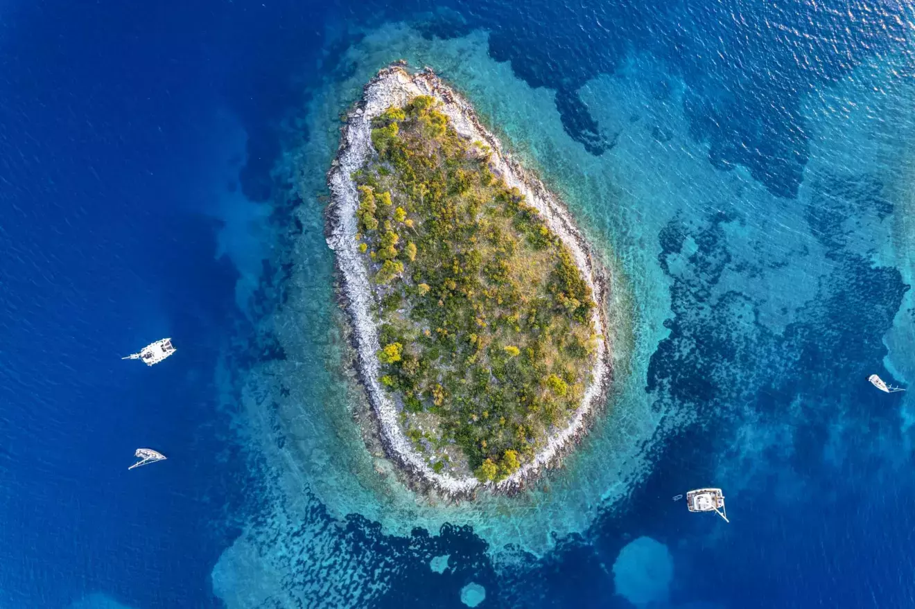 Split to Split Luxury Yacht Itinerary: 7 Days of Island Highlights ...